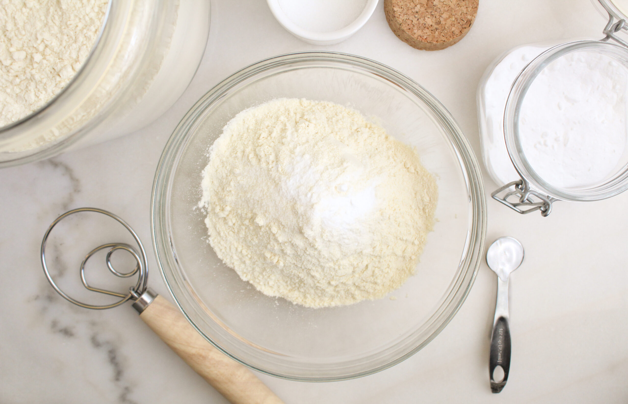 Lemon Olive Oil Bundt Cake with Lemon Vanilla Bean Glaze - cedar baking ...
